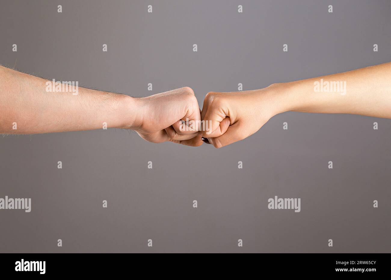 Male vs female fight hi-res stock photography and images - Alamy
