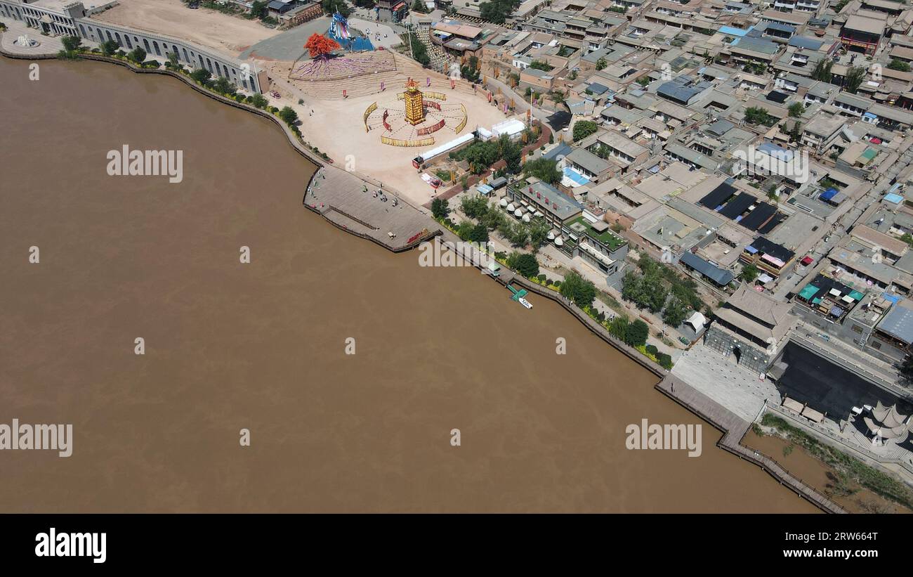 (230917) -- LANZHOU, Sept. 17, 2023 (Xinhua) -- This aerial photo taken ...