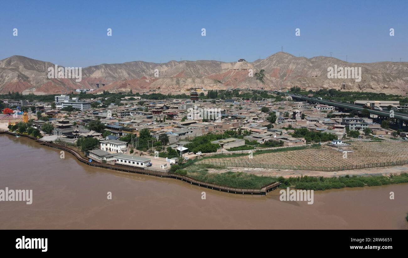 (230917) -- LANZHOU, Sept. 17, 2023 (Xinhua) -- This aerial photo taken ...
