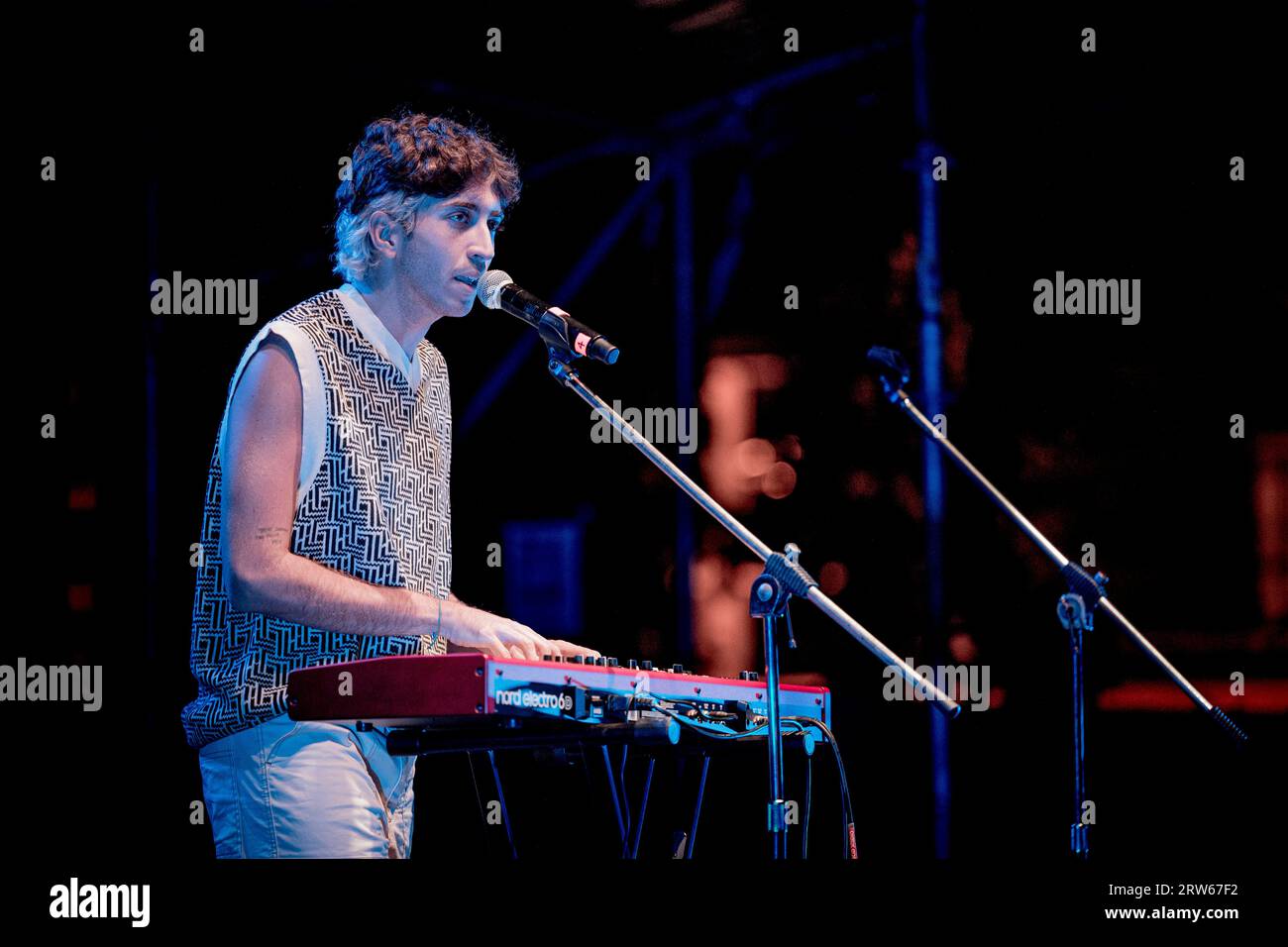 Babele cantante italiano hi-res stock photography and images - Alamy