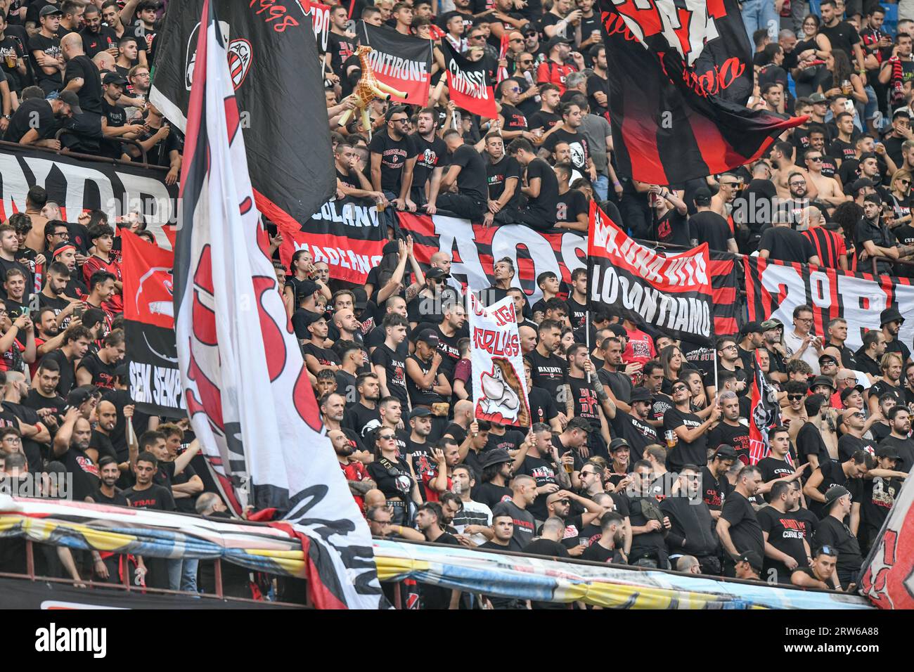 Inter milan fans in the stands hi-res stock photography and images - Alamy