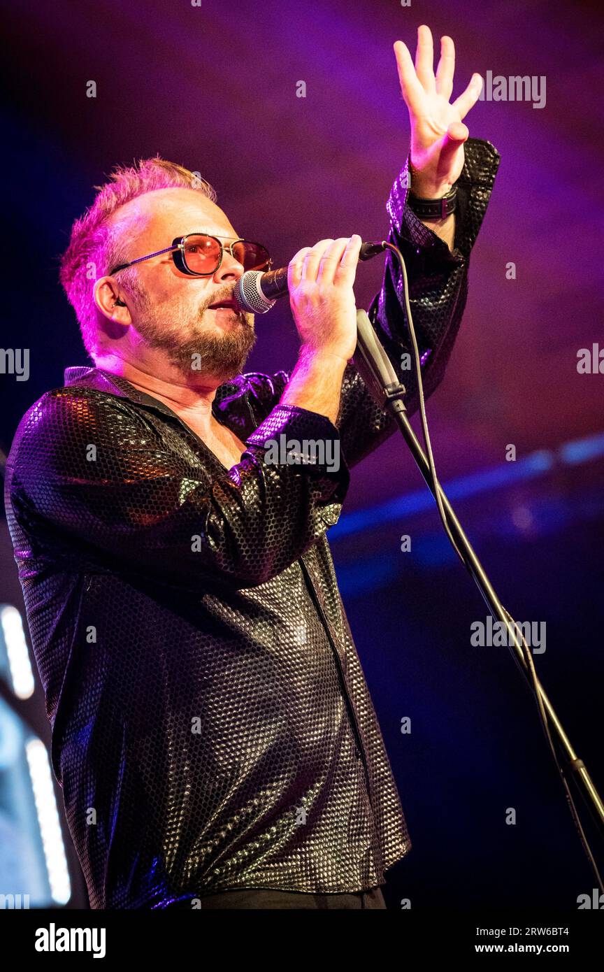 Damien edwards hi-res stock photography and images - Alamy