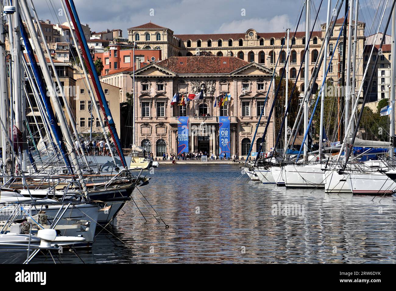 Marseille, France. 16th Sep, 2023. View of Marseille town hall and the ...