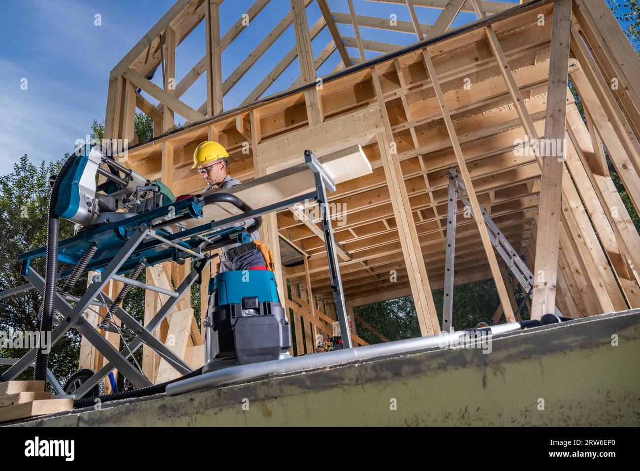 Skeleton framing hi-res stock photography and images - Alamy