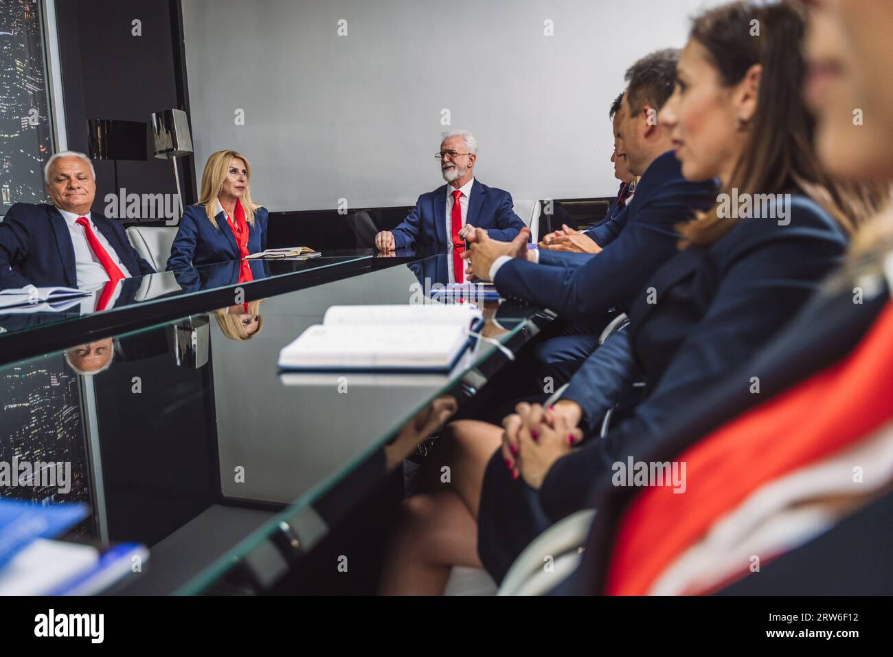Proposition room hi-res stock photography and images - Alamy