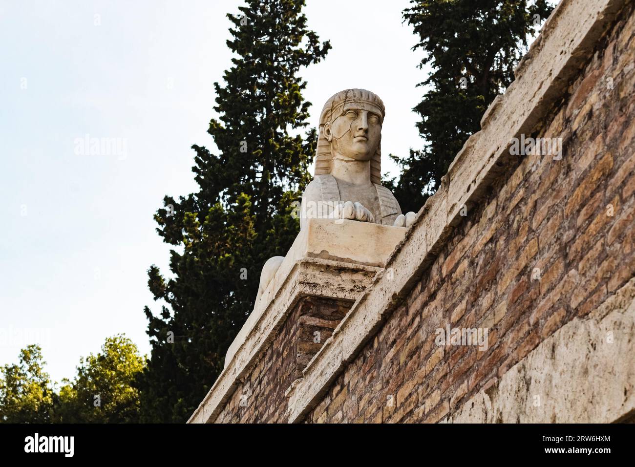 Spinx hi-res stock photography and images - Alamy