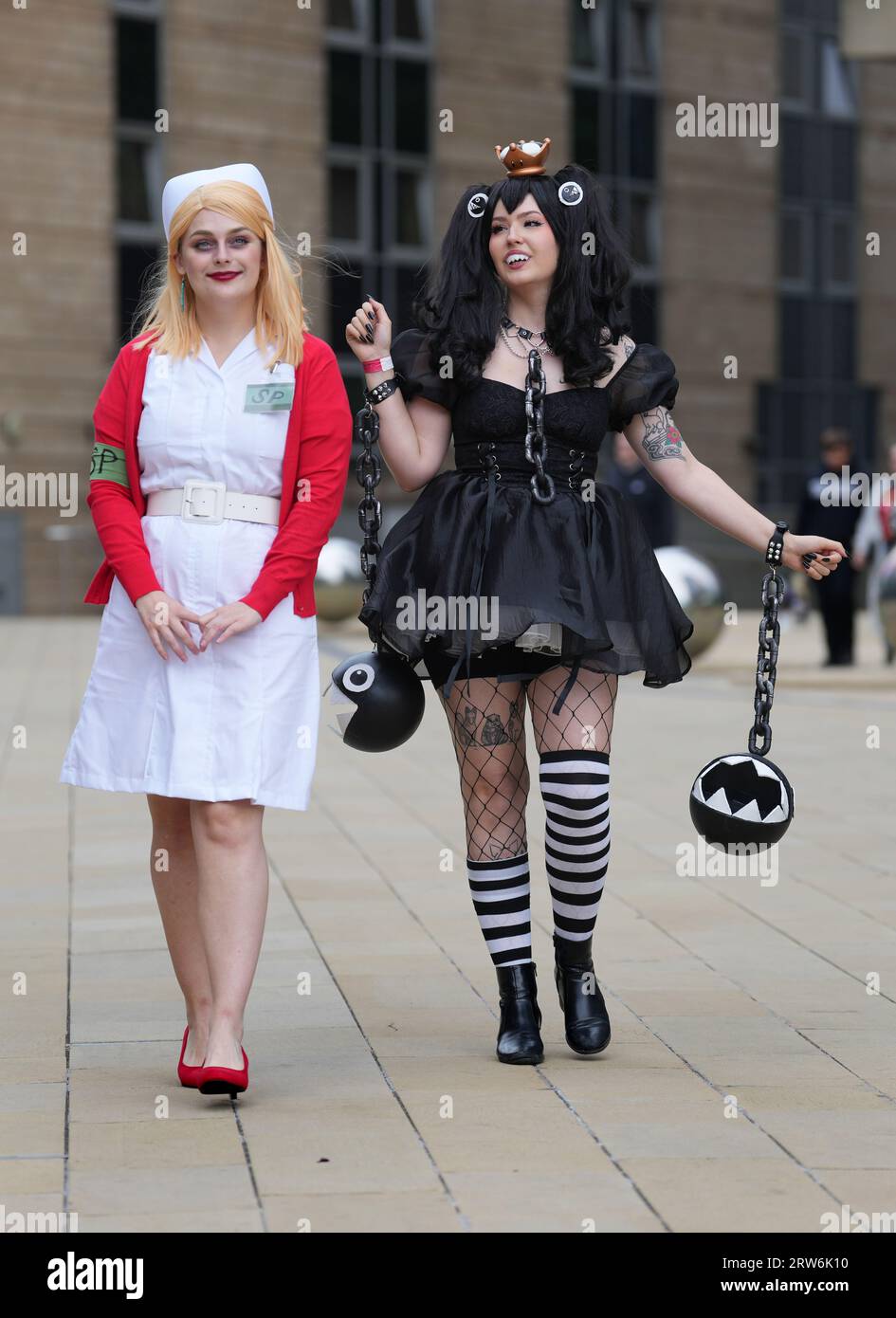 Alison Mitchell as Lisa Garland from Silent Hill (left) and Izzy ...