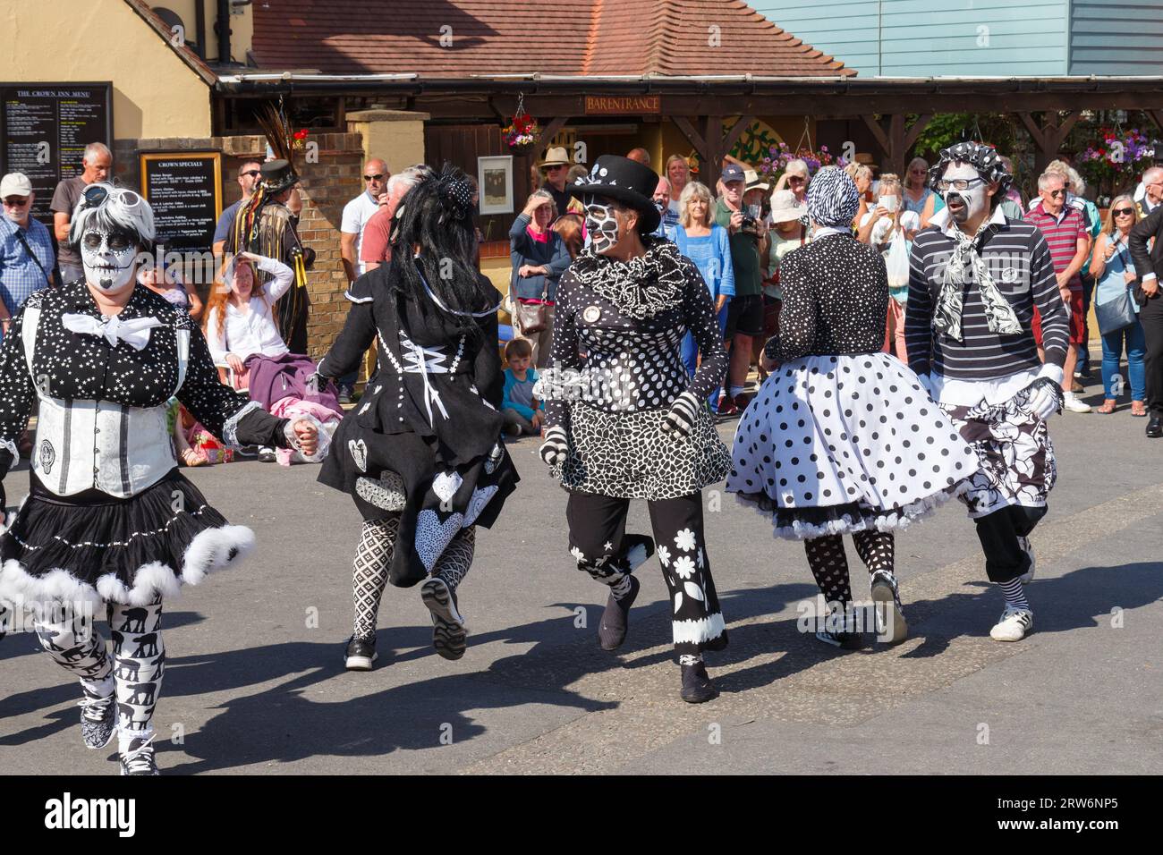 Molly Dancers at the Potty Festival in Sheringham Stock Photo - Alamy