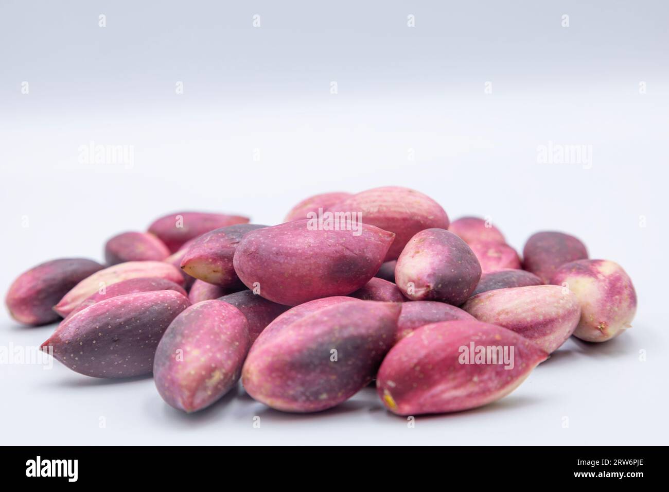 Pistachios tree hi-res stock photography and images - Alamy