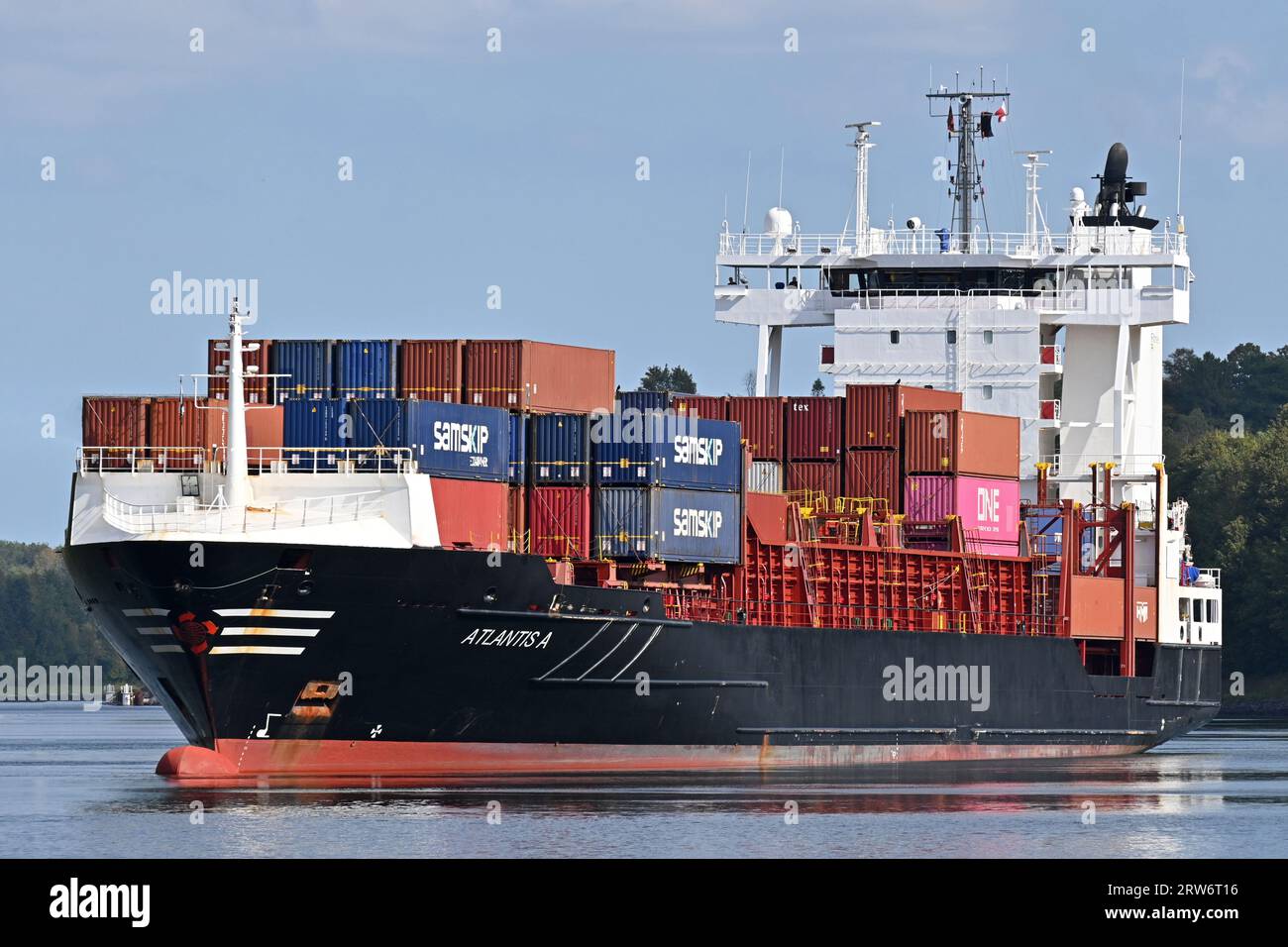Atlantis ship hi-res stock photography and images - Alamy