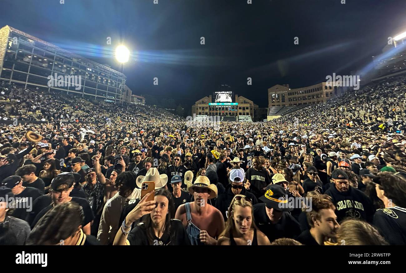 Folsom field fans hi-res stock photography and images - Alamy
