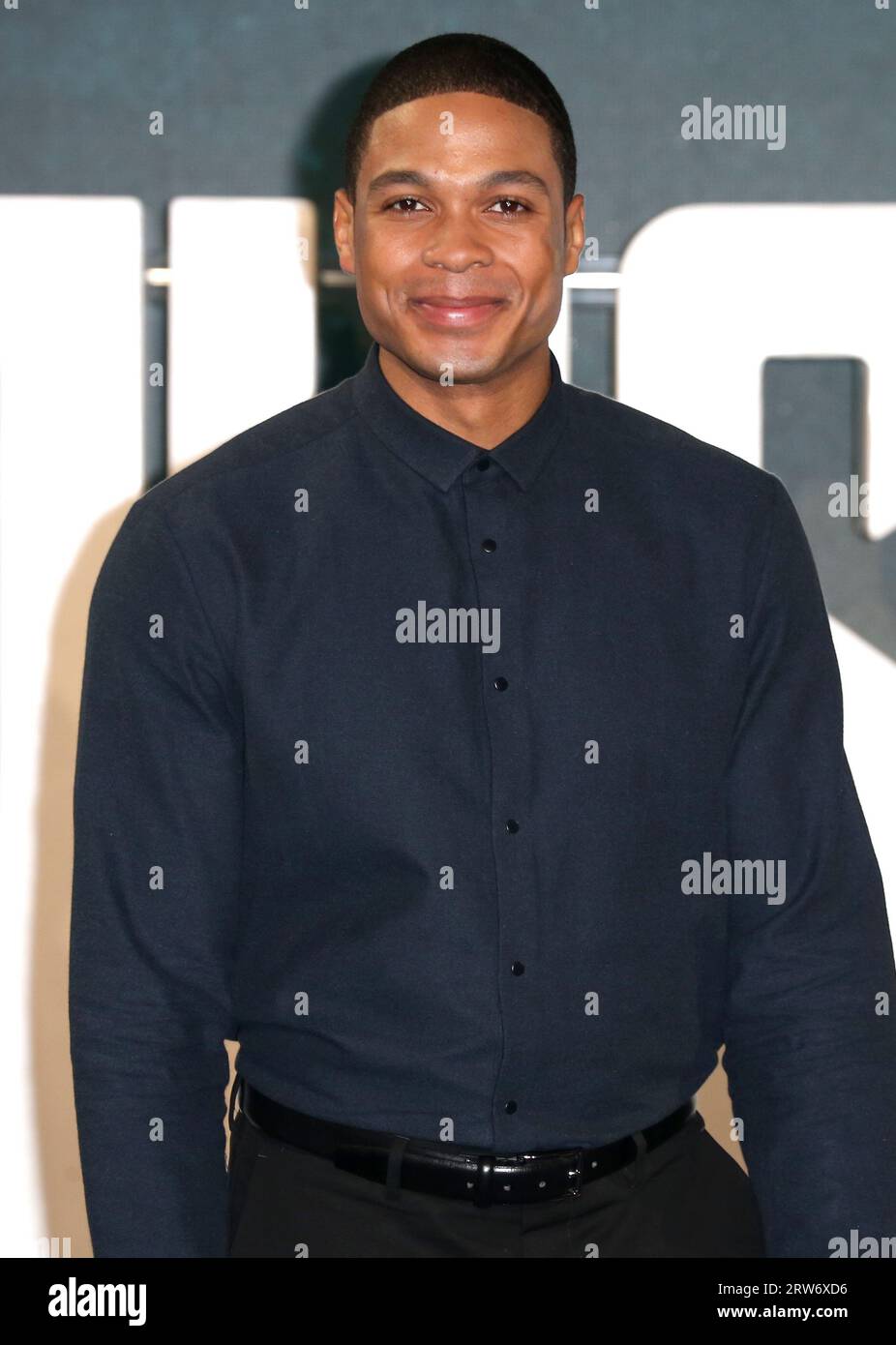 Ray Fisher attends the 'Justice League' photocall at The College in ...