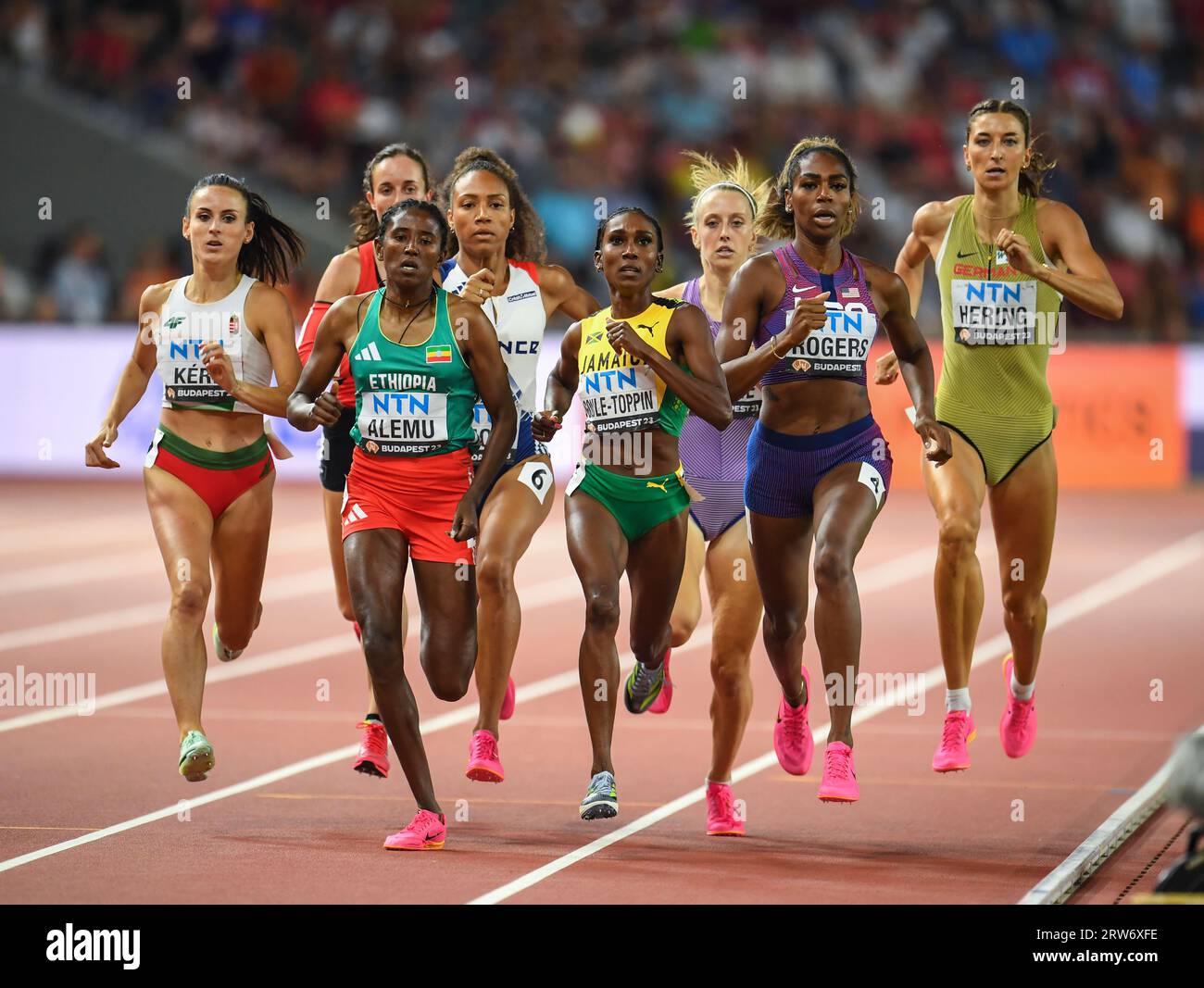 Jemma Reekie of GB & NI competing in the women’s 800m heat 2 on day ...