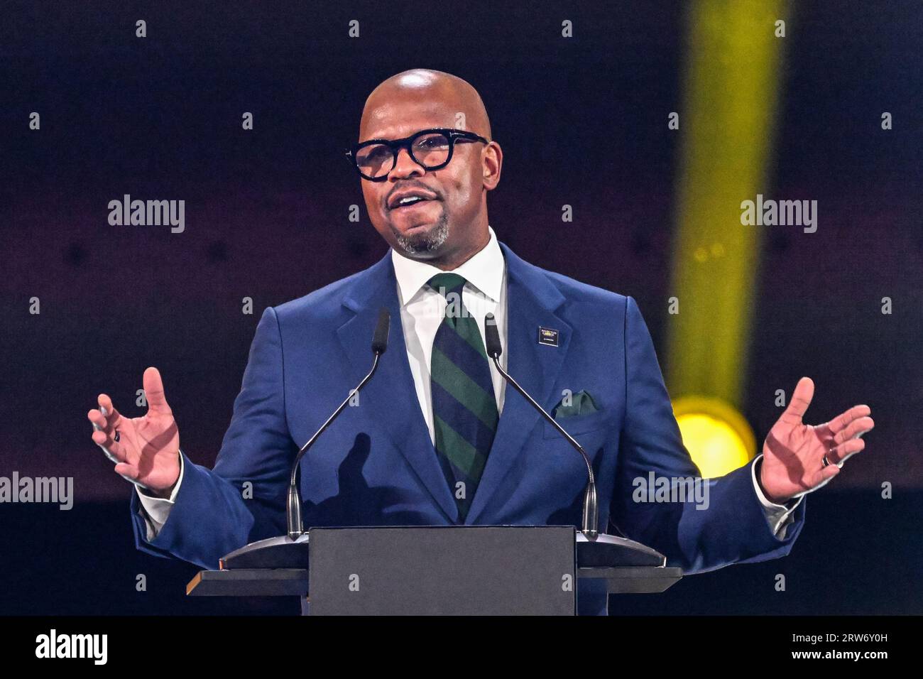 Boeing defense space security ceo hi-res stock photography and images - Alamy