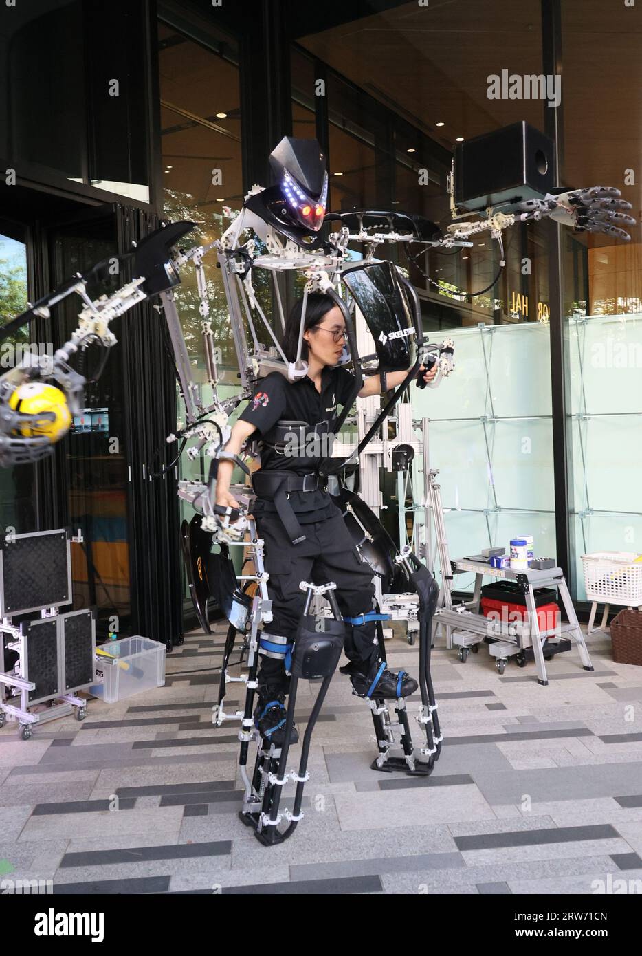 Tokyo, Japan. 17th Sep, 2023. A man demonstrates a 3-meter tall ...