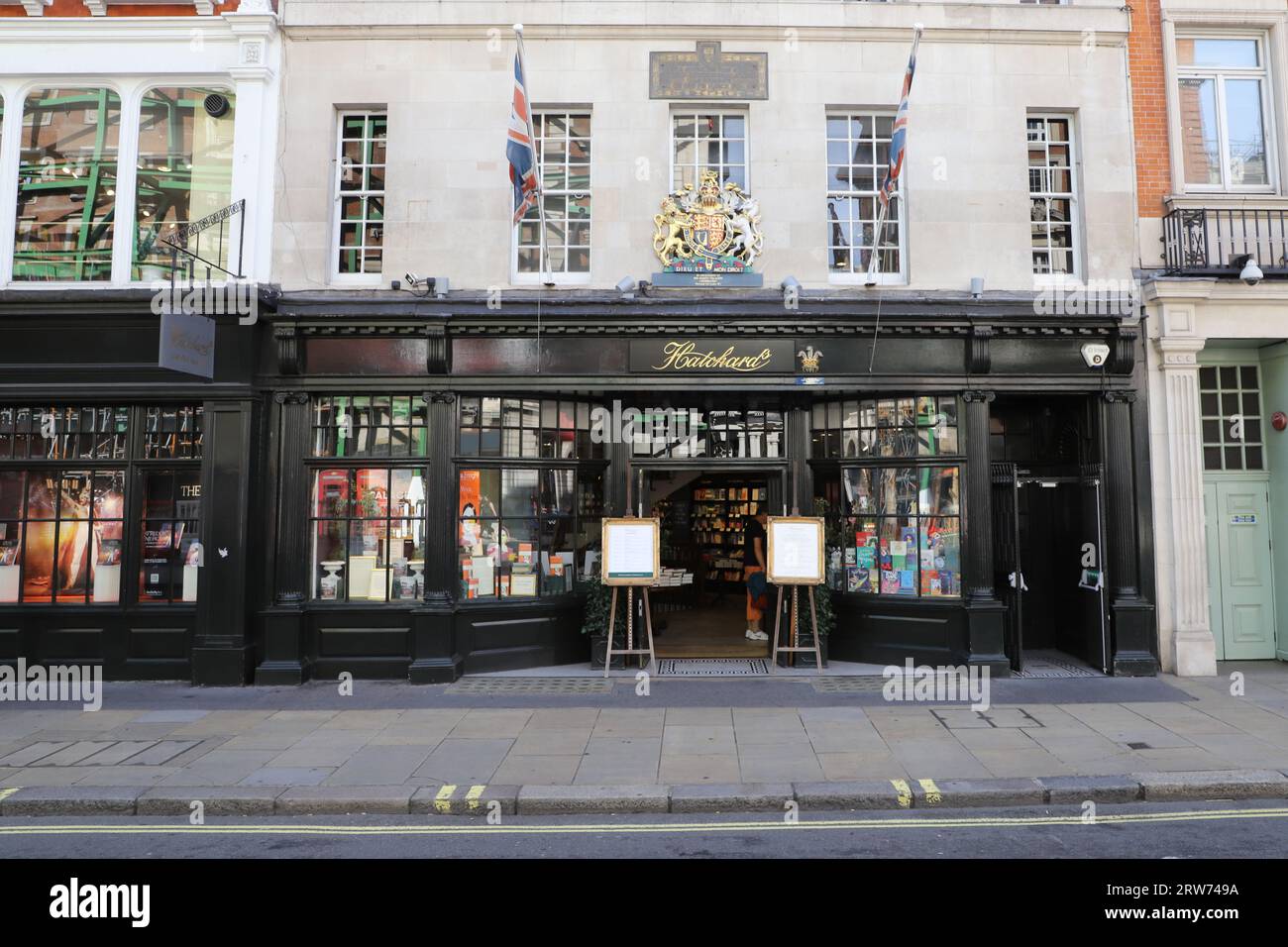Hatchards book shop piccadilly hi-res stock photography and images - Alamy