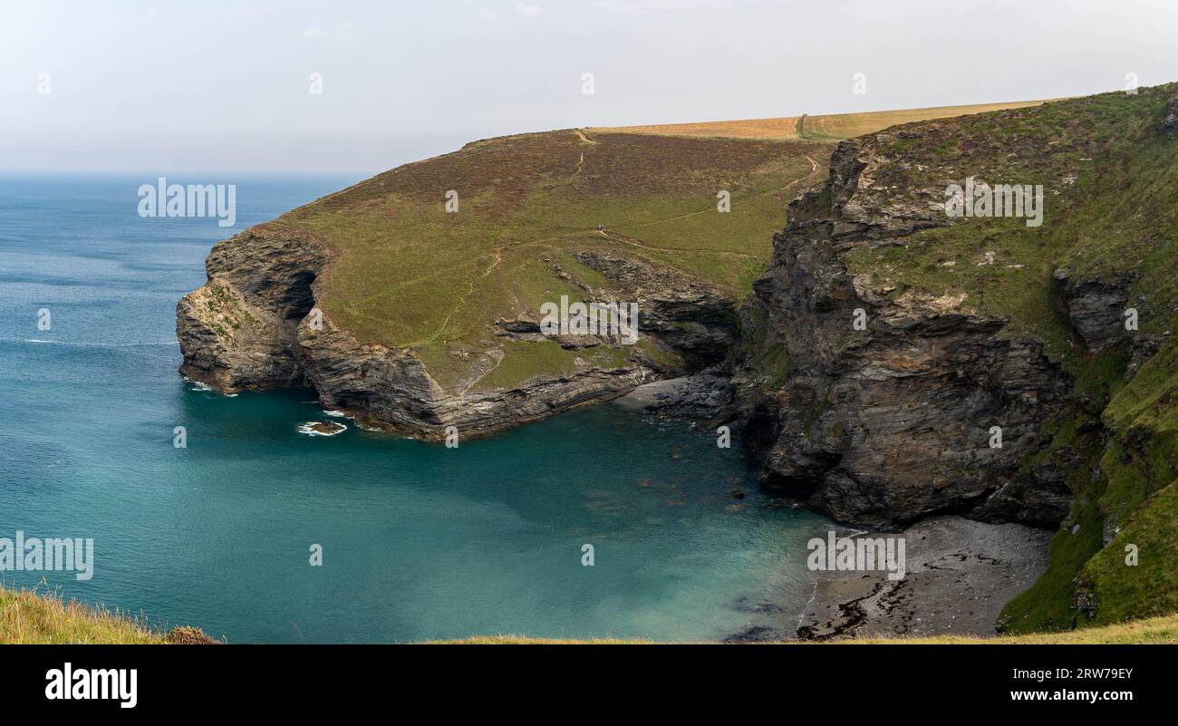 Coastal path cliff path cornish coast walk rugged dramatic hi-res stock ...