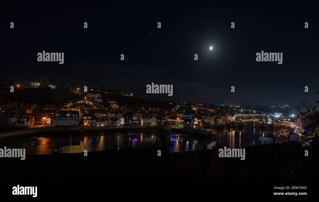 Whitby scenery hi-res stock photography and images - Alamy