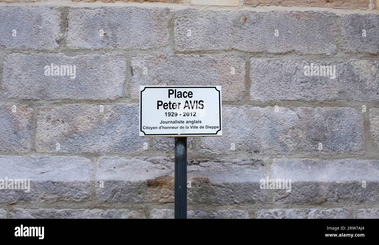 Peter avis memorial hi-res stock photography and images - Alamy