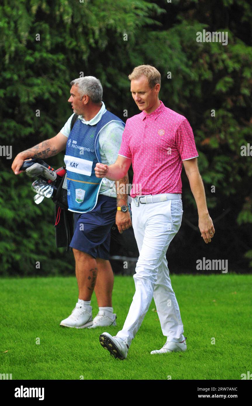 Dan Walker BBC sports presenter Stock Photo - Alamy