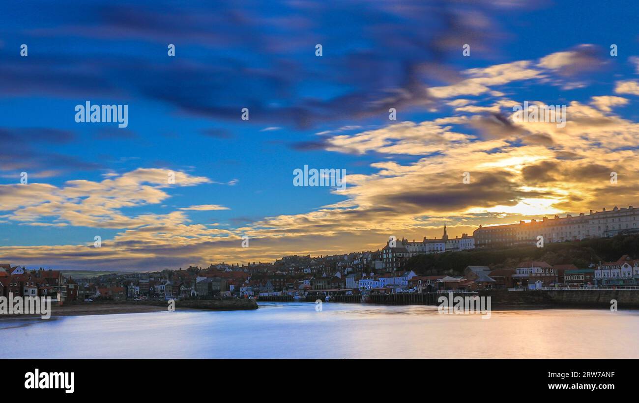 Whitby scenery hi-res stock photography and images - Alamy
