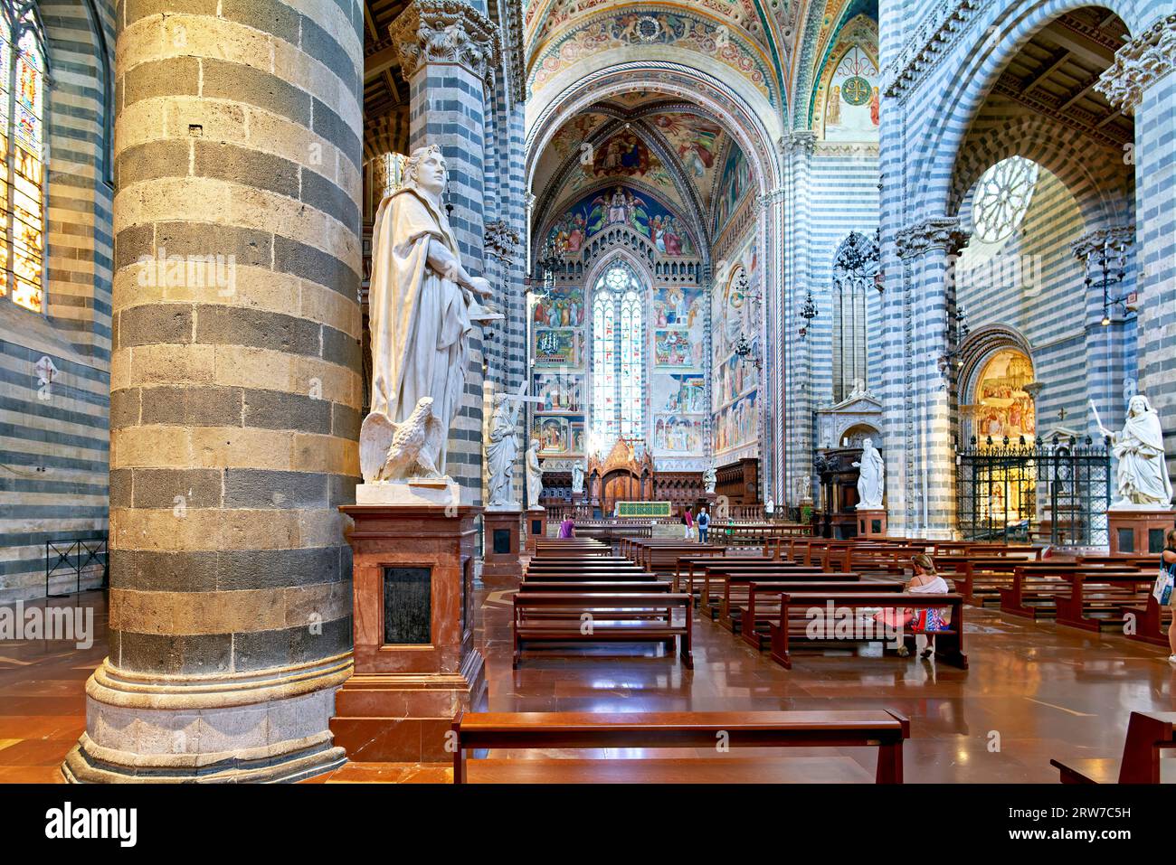 Orvieto Umbria Italy. The interior of the Cathedral Stock Photo - Alamy
