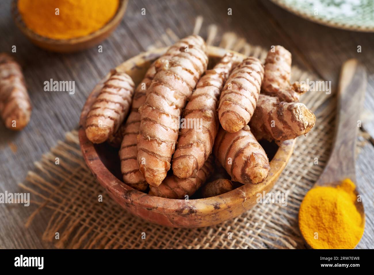 Turmeric whole root powder hi-res stock photography and images - Alamy