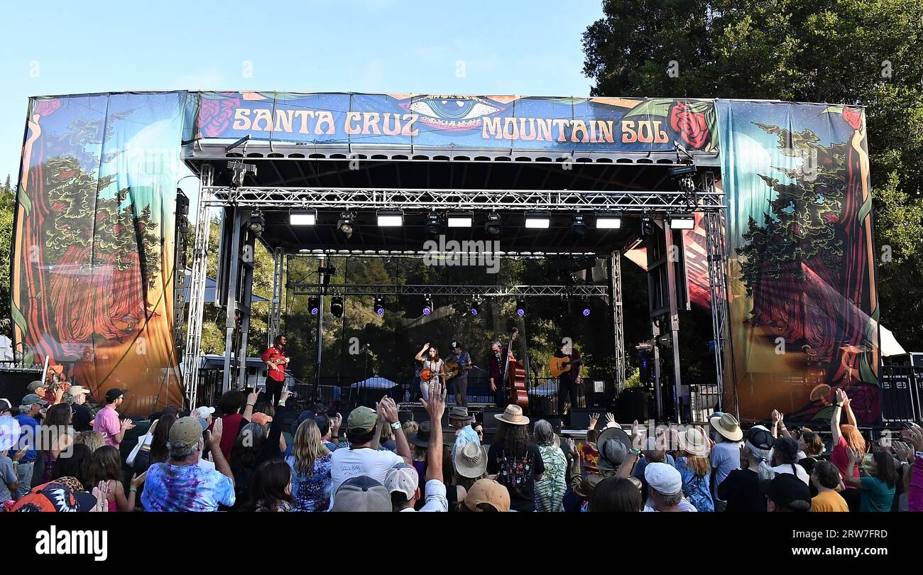 Felton, USA. 15th Sep, 2023. AJ Lee & Blue Summit perform during the ...