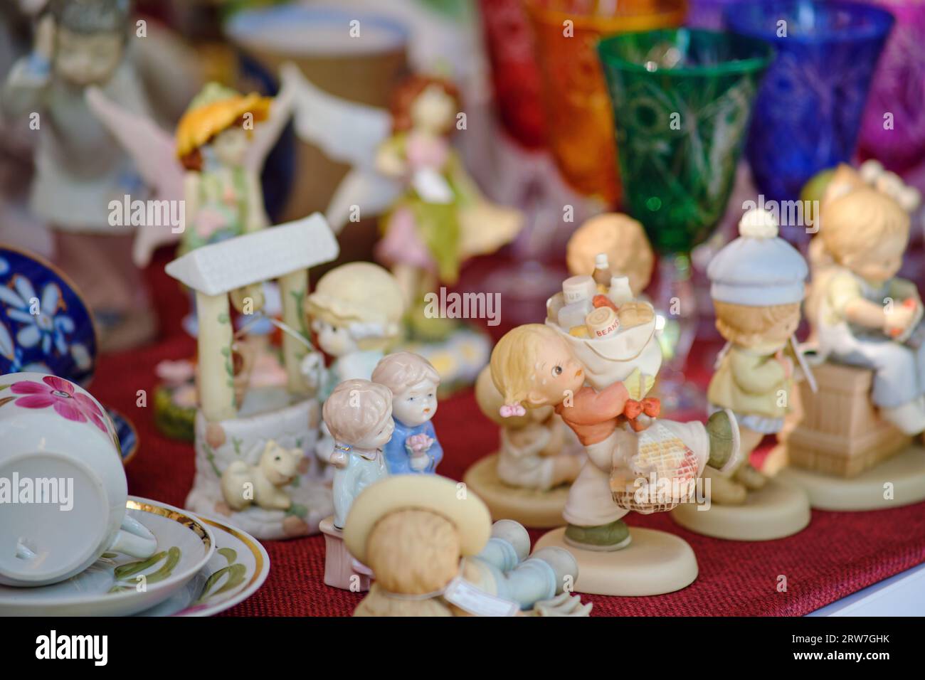 Vintage glass figurines hi-res stock photography and images - Alamy