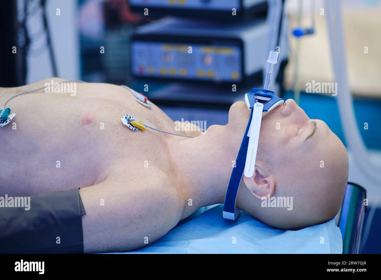 The operation on the chest training dummy. The surgeon operates Stock ...