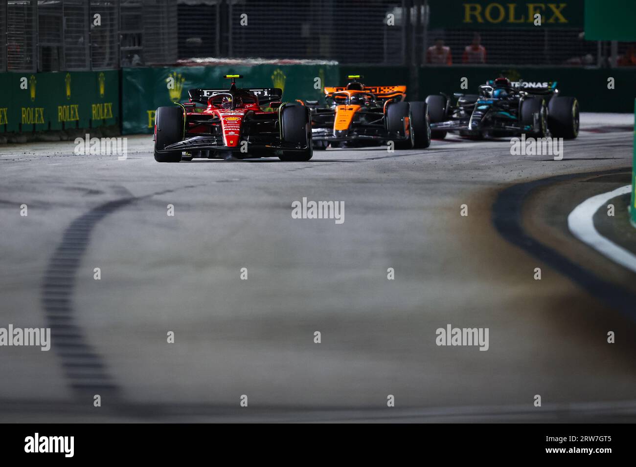 Singapore, Singapour. 17th Sep, 2023. 55 SAINZ Carlos (spa), Scuderia Ferrari SF-23, 04 NORRIS ...