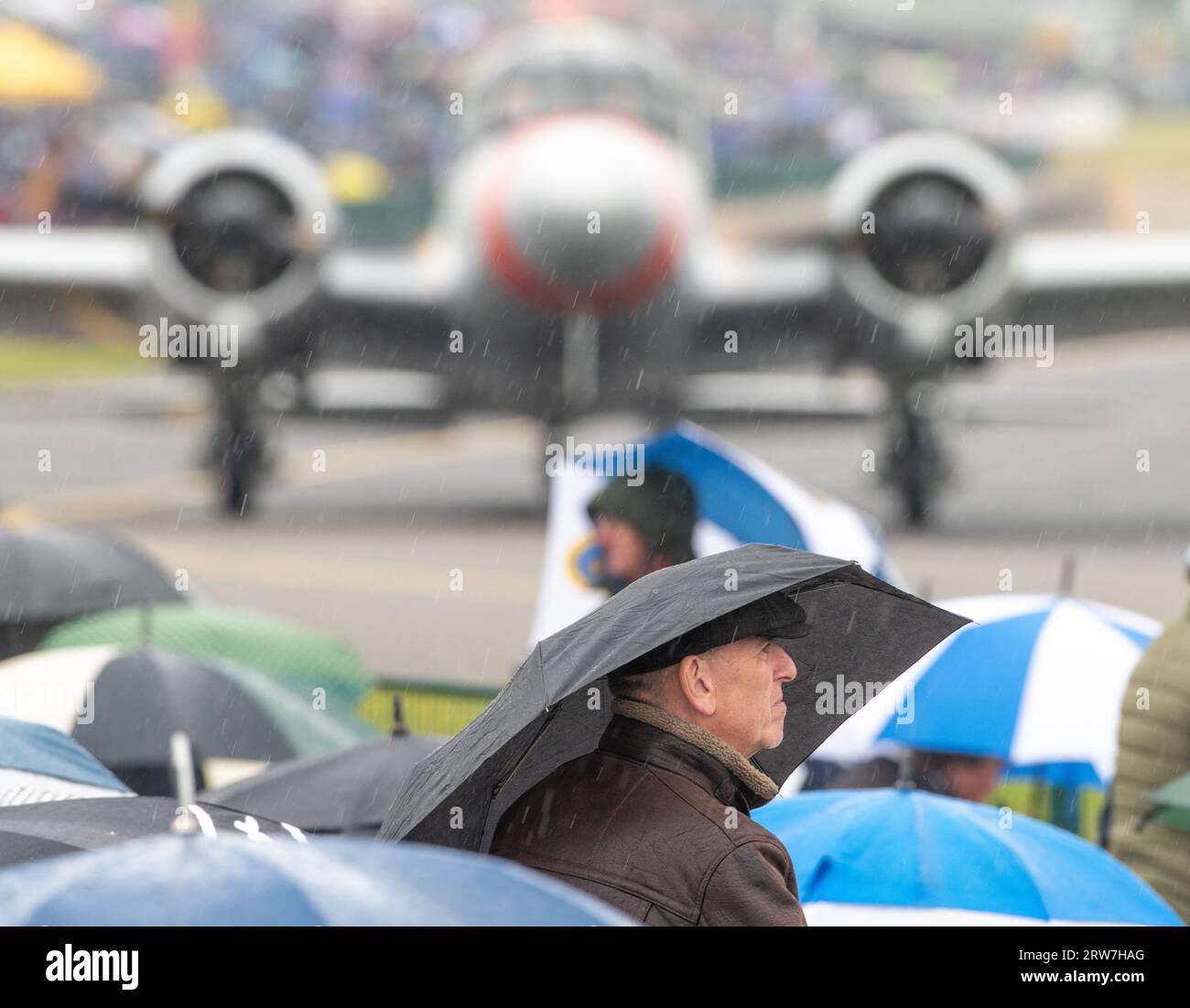 Crowds continue to watch on the show despite the weather, Duxford ...