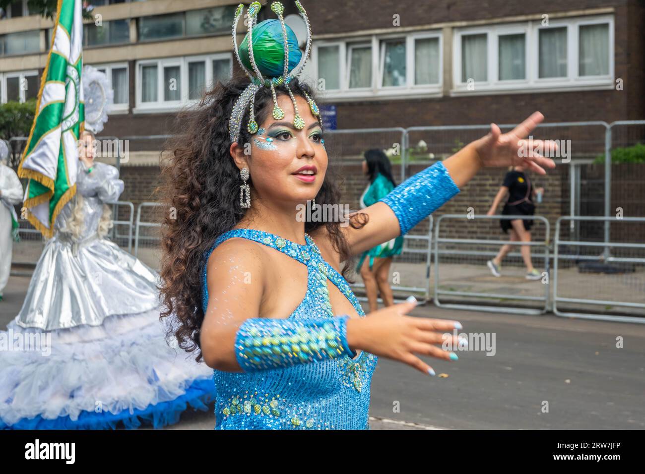 NOTTING HILL, LONDON, ENGLAND - 28 August 2023: Woman wearing a costume ...