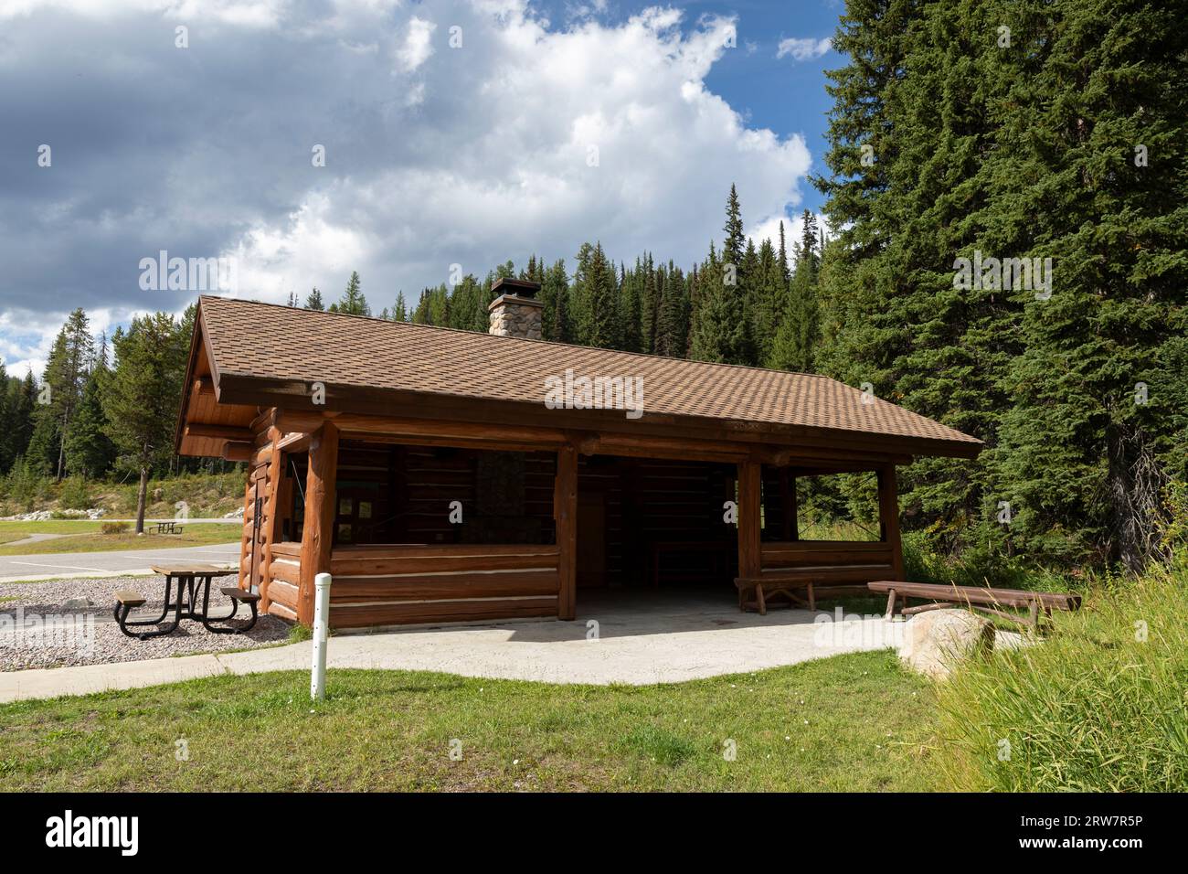 Rustic shelter at the Lolo Pass Visitor Center, Lolo Pass, Idaho Stock ...