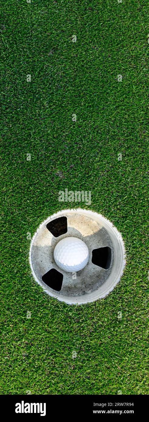 Ball on top of column hi-res stock photography and images - Alamy