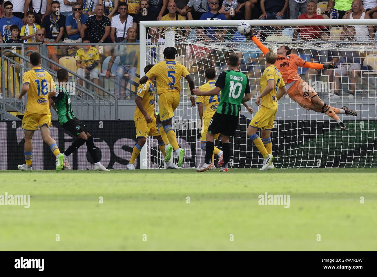 Frosinone's Italian goalkeeper Stefano Turati controls the ball during ...