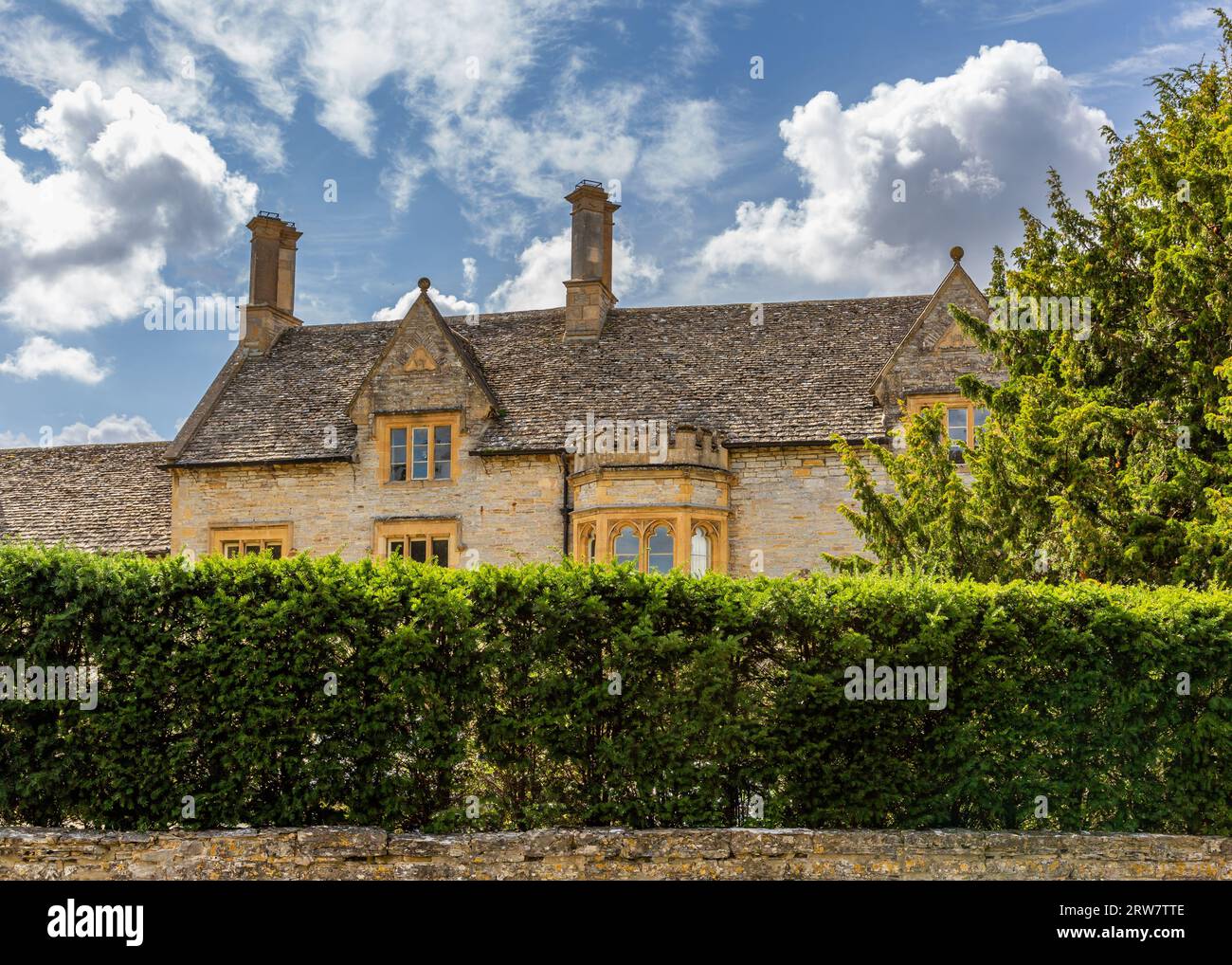 Manor House in the Worcestershire village of Bretforton Stock Photo - Alamy