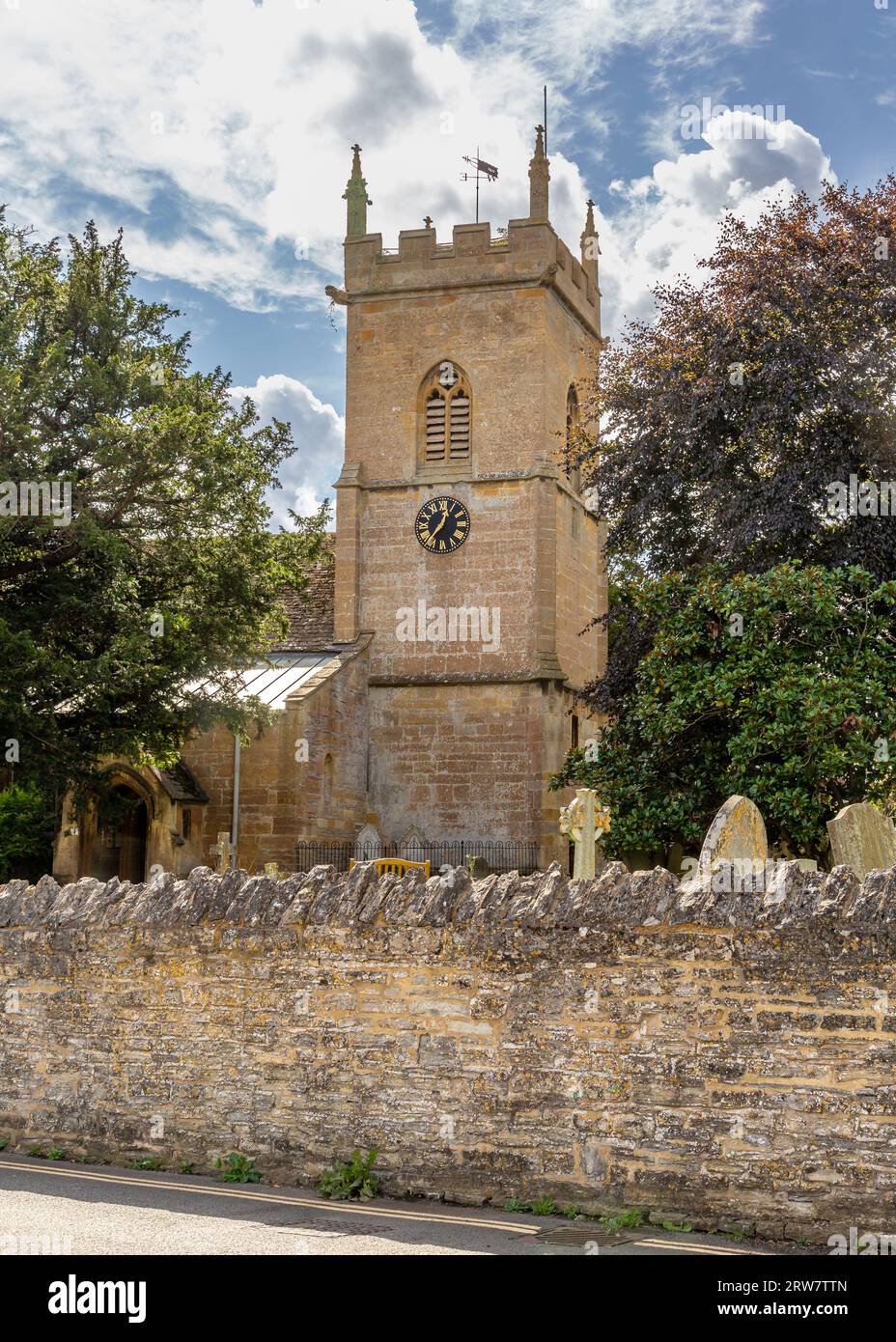 Old st leonards church hi-res stock photography and images - Alamy