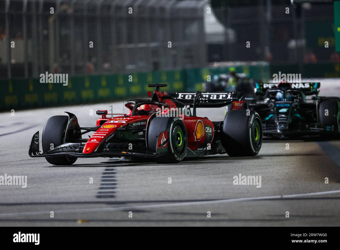 16 LECLERC Charles (mco), Scuderia Ferrari SF-23, 63 RUSSELL George ...