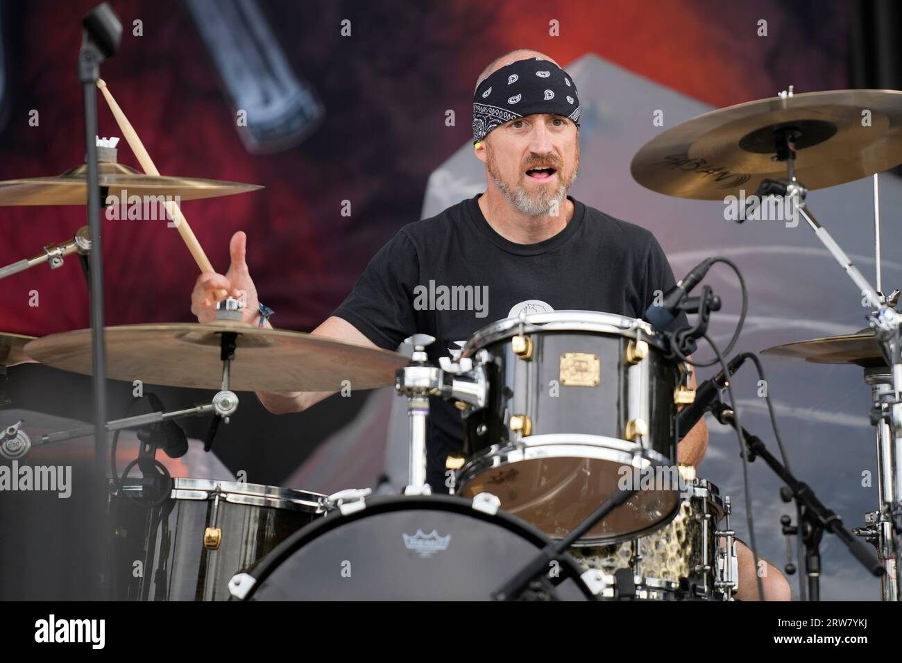 Dennis Merrick of the band Earth Crisis performs on day three of Riot ...