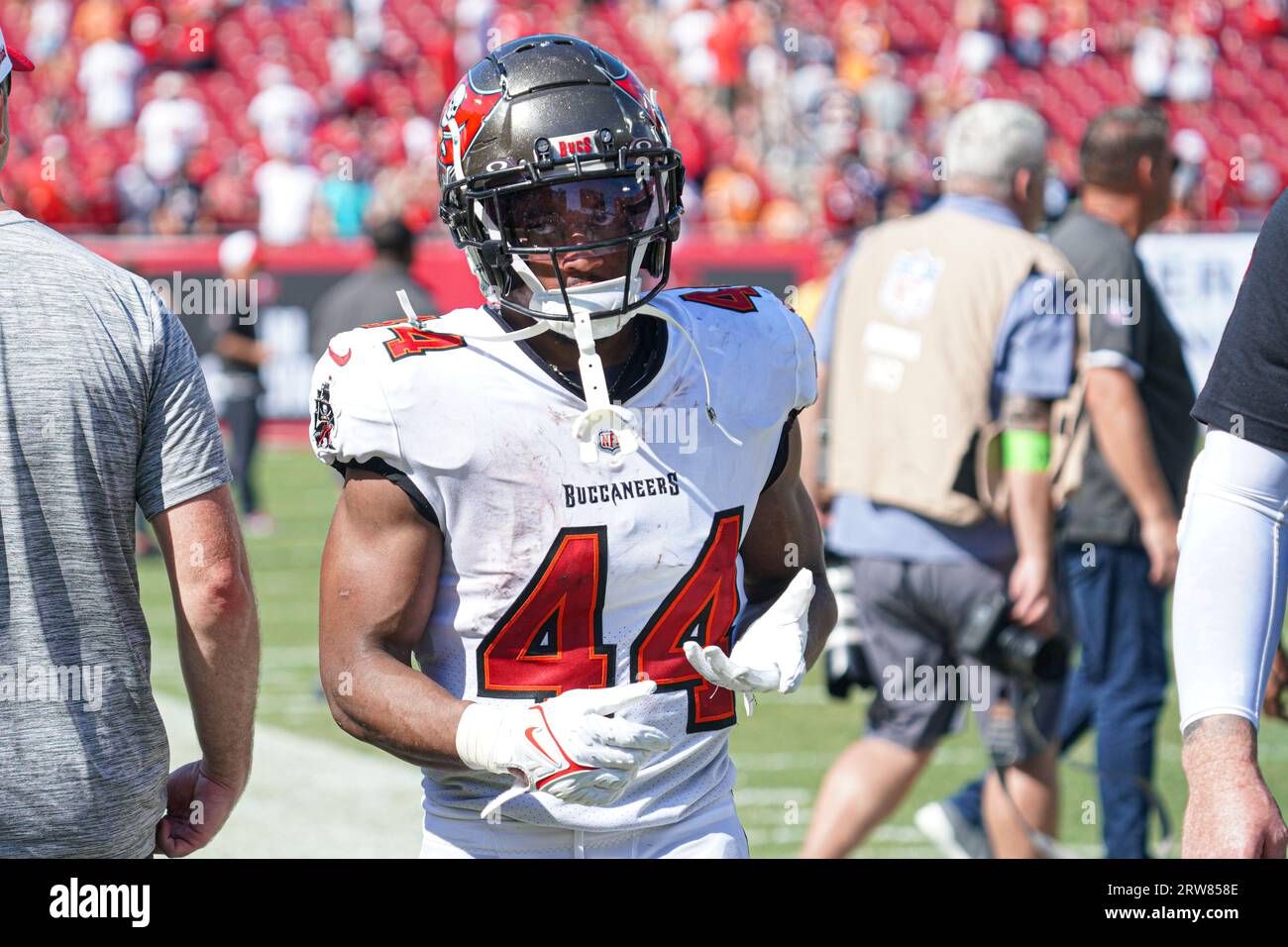 Locker bay hi-res stock photography and images - Alamy