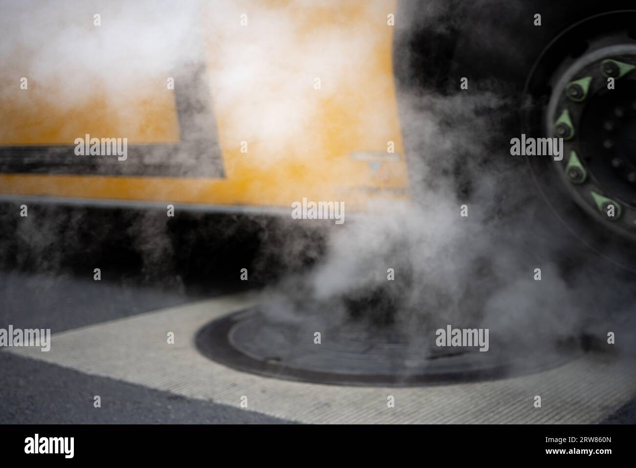 Steam from a manhole Stock Photo - Alamy