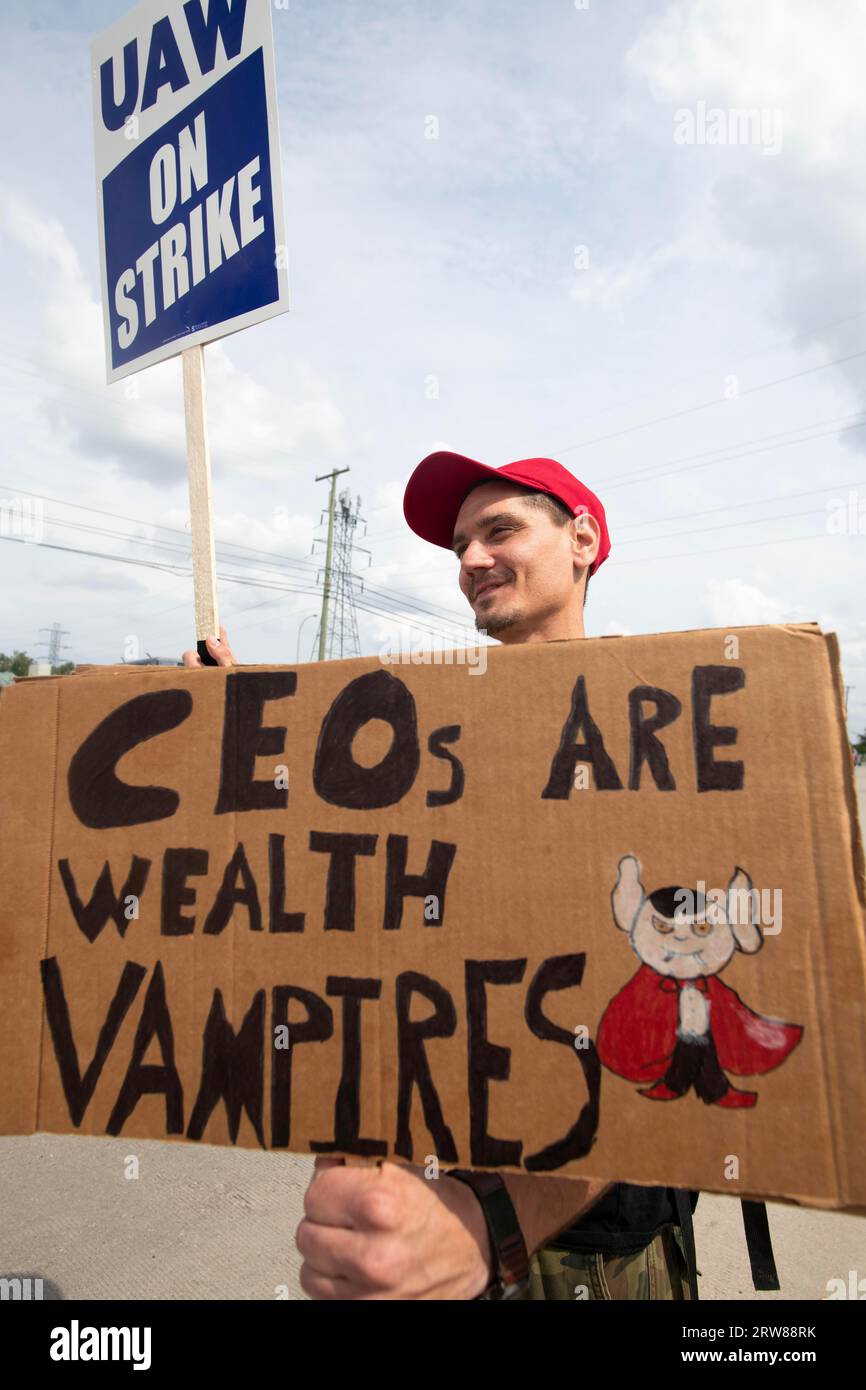 Wayne, Michigan, USA. 17th Sep, 2023. While striking at the Michigan ...
