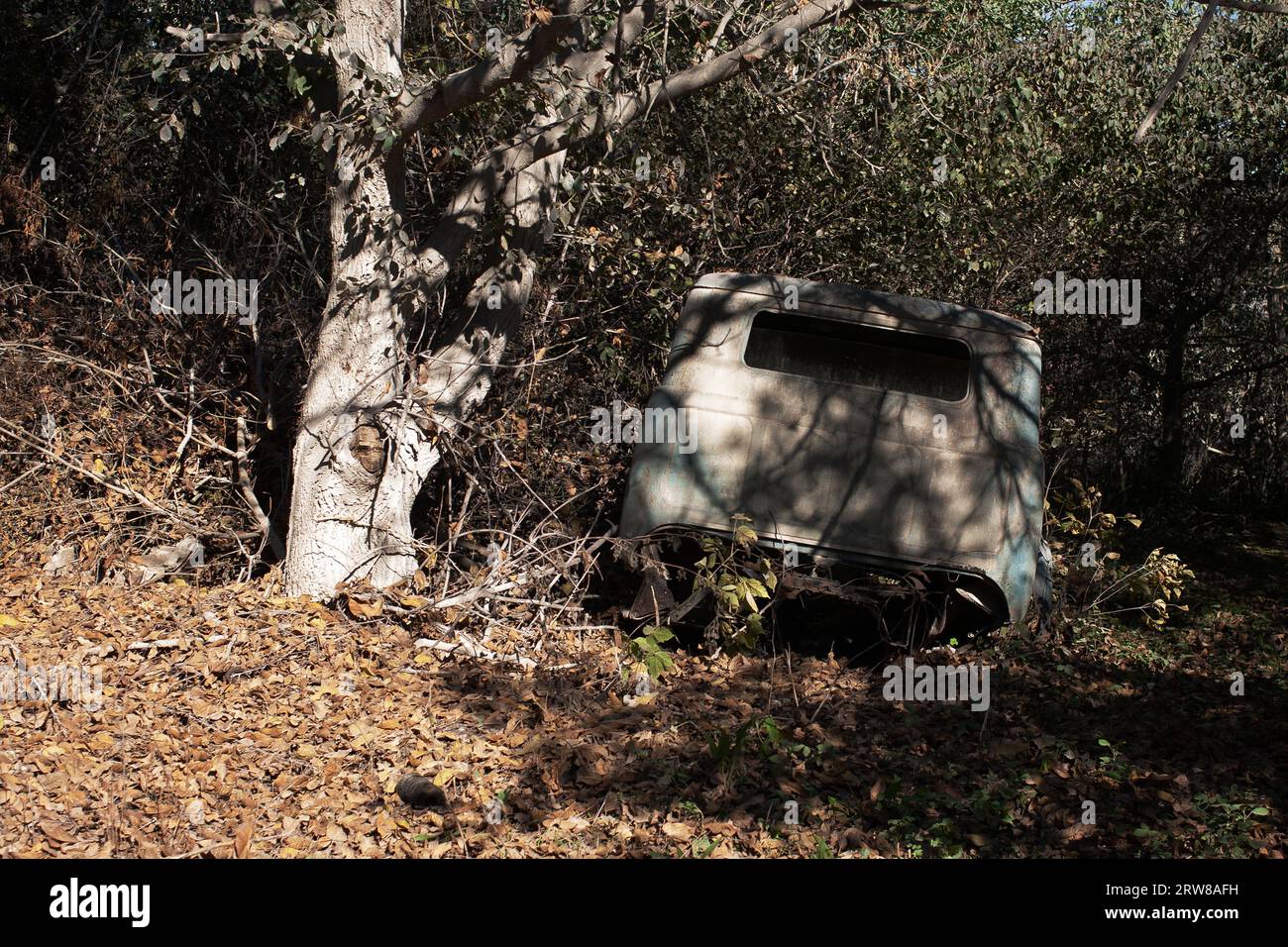 Broken abandoned rusty old vehicle. Retro damaged transportation Stock Photo - Alamy
