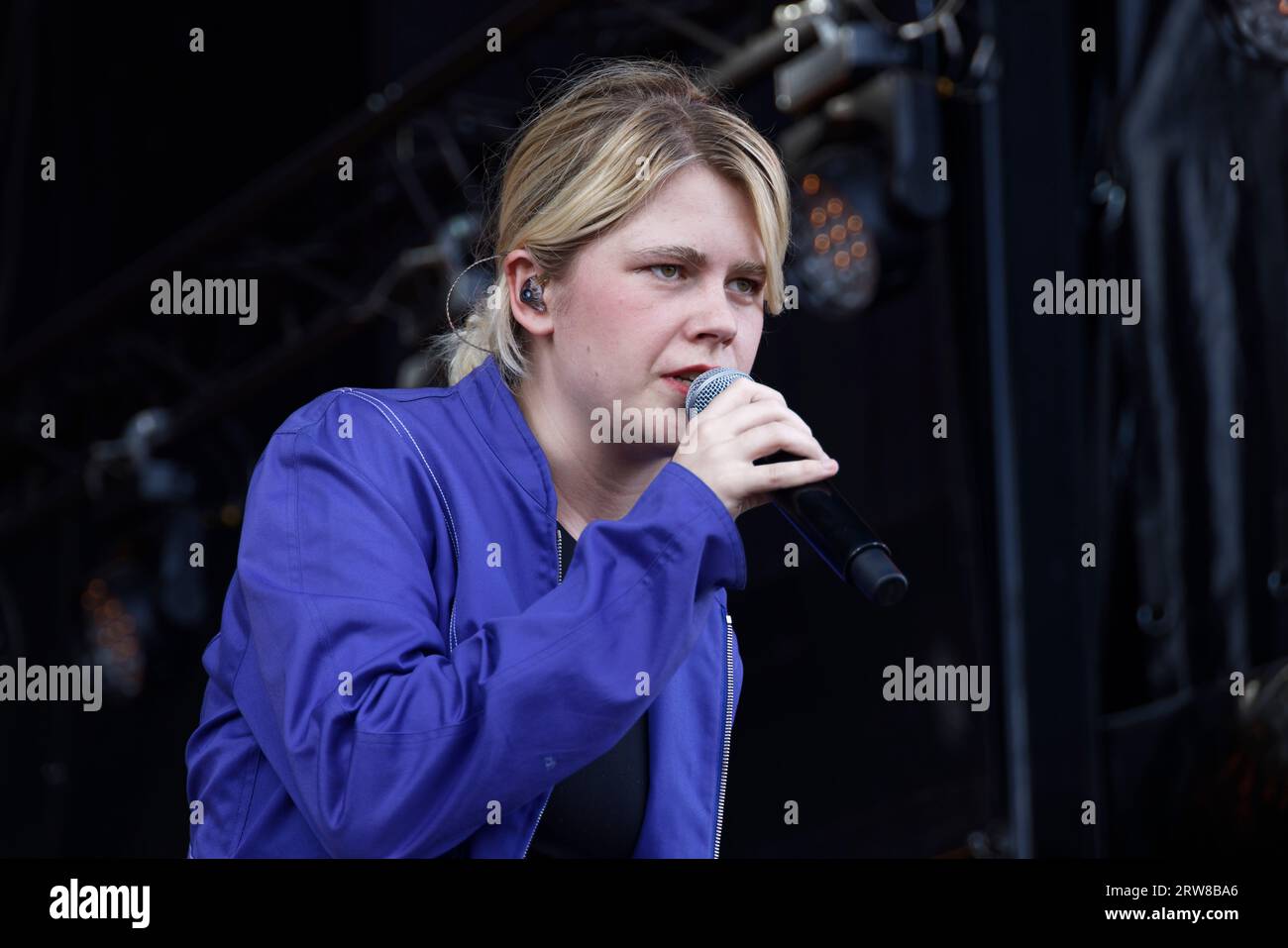 Singer zaho de sagazan hi-res stock photography and images - Alamy