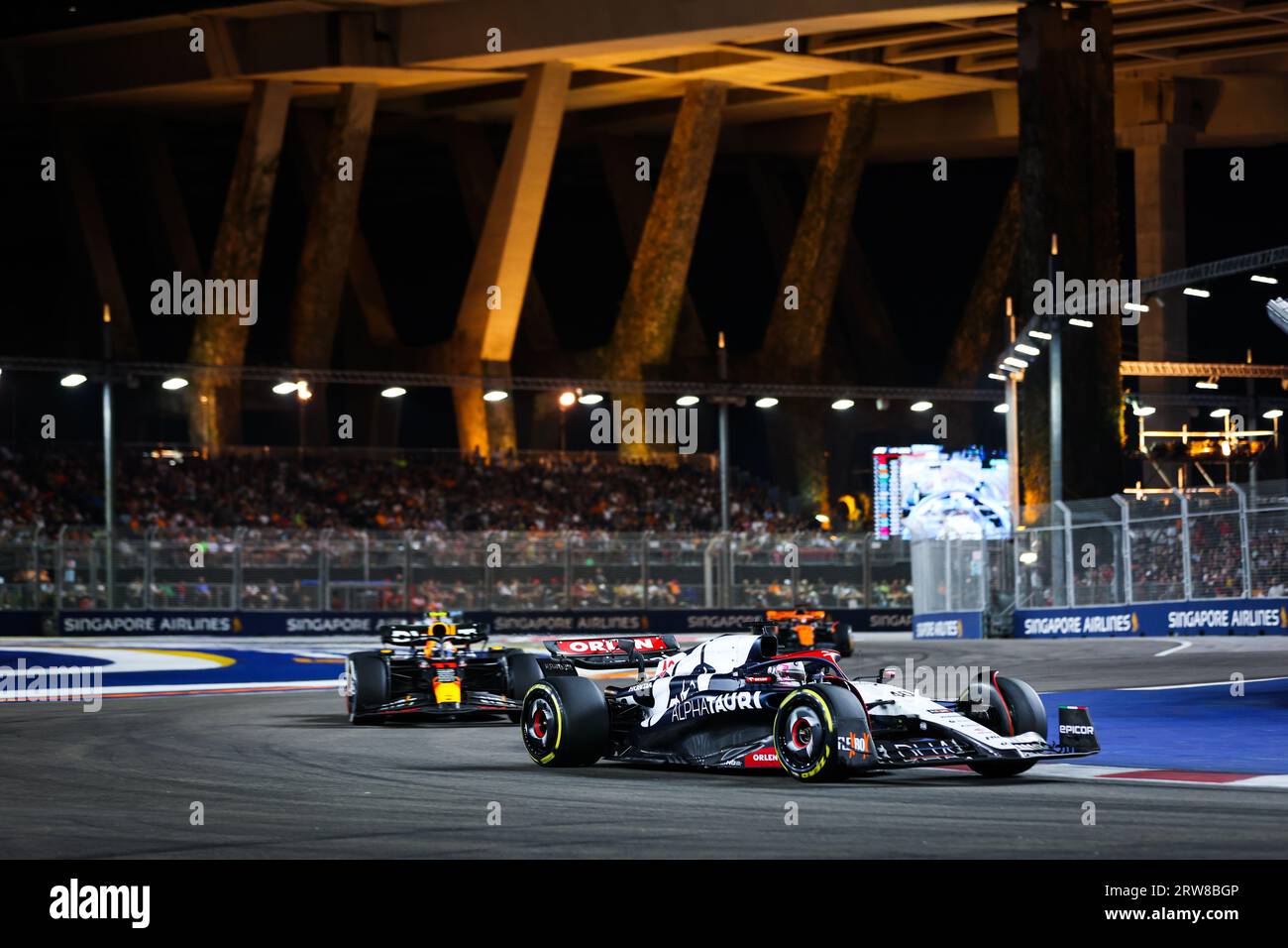 40 LAWSON Liam (nzl), Scuderia AlphaTauri AT04, action during the 2023 Formula 1 Singapore ...