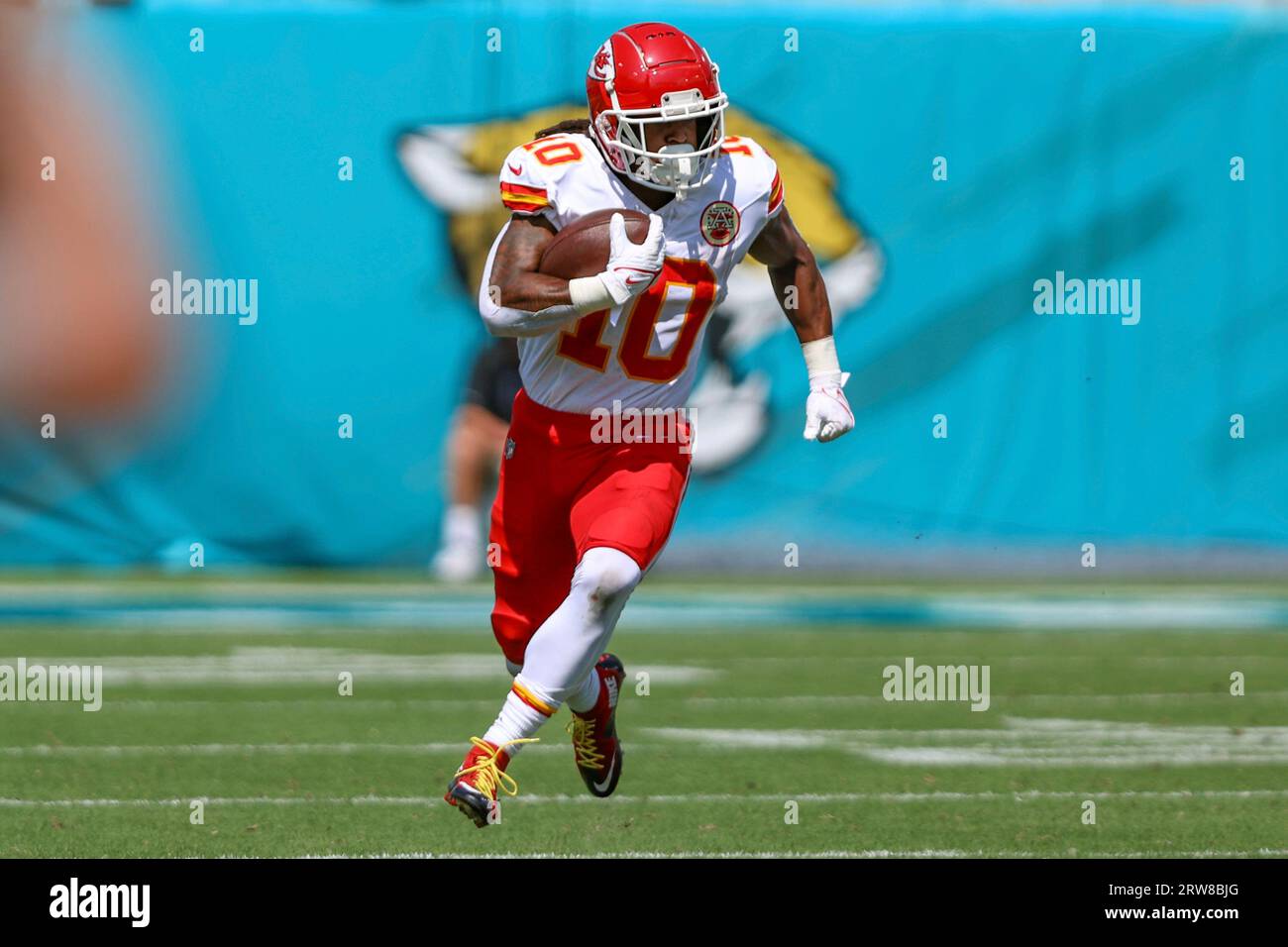Kansas City Chiefs running back Isiah Pacheco (10) runs the ball during ...