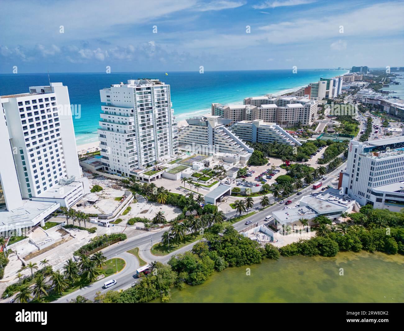 Kukulcan avenue hi-res stock photography and images - Alamy