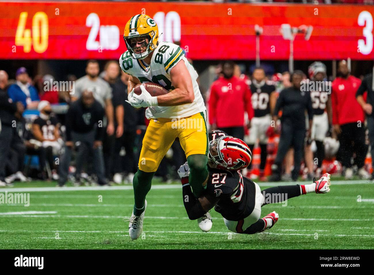 Green Bay Packers tight end Luke Musgrave (88) is tackled by Atlanta ...