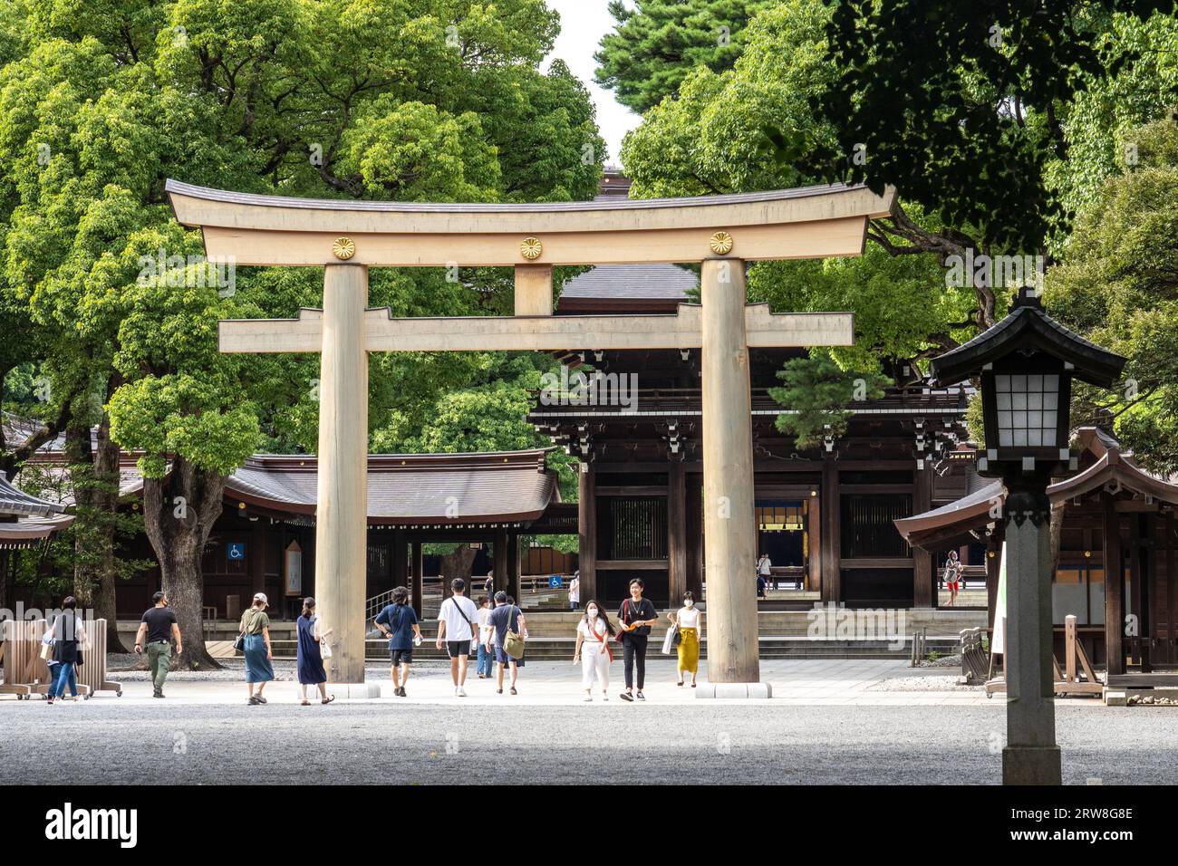 The massive Ni no Torri gate or second Torri at the entrance to the ...